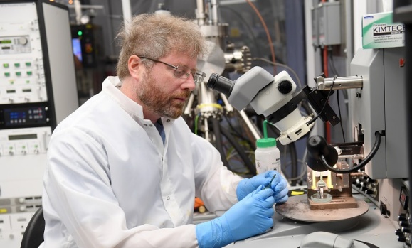 Biomedical Engineering Professor Helps Improve Lives of Cancer Patients ...