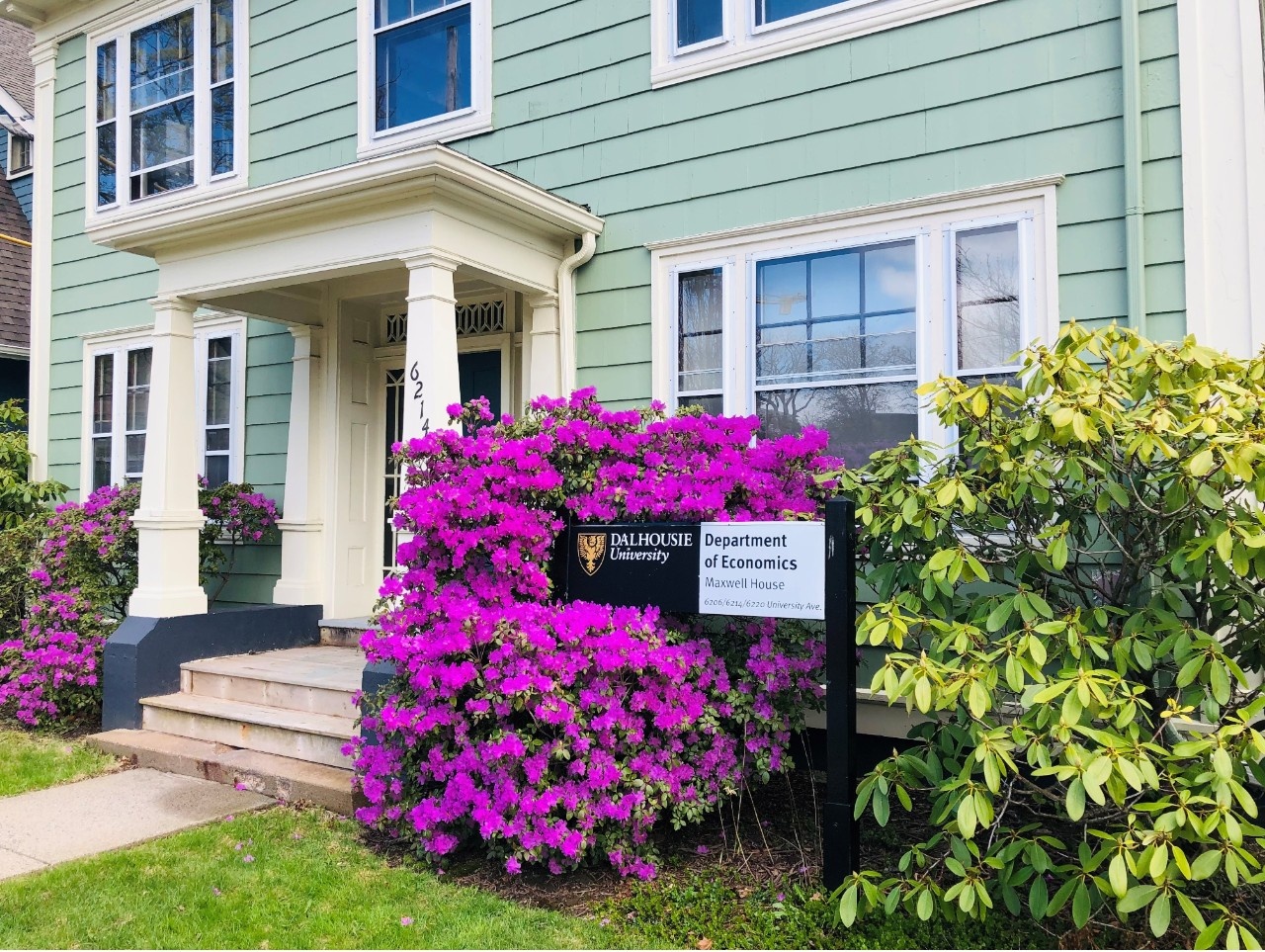 Programs - Department of Economics - Dalhousie University