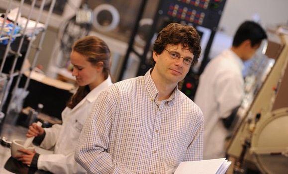 Research chair finds chemistry in collaboration - Dal News - Dalhousie ...