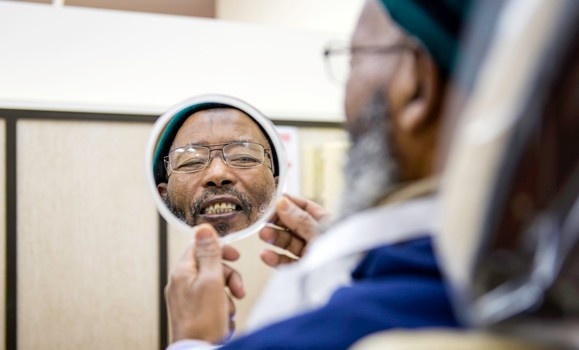 Helping new immigrants find their smile - Dal News - Dalhousie University