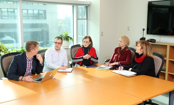 Who do you trust? - Dal News - Dalhousie University