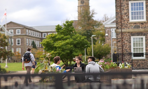 Welcome, students! Dal hosts outdoor fair as new semester springs to ...