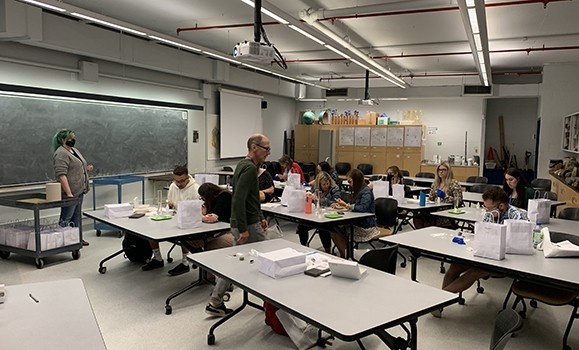 Volunteer‑led event returns to inspire junior high science teachers and ...