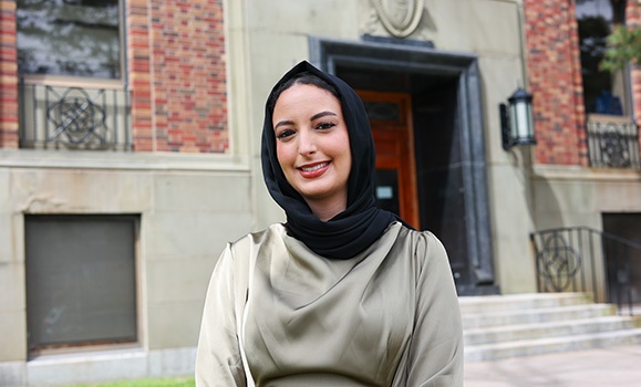Grad profile: From refugee to patient advocate - Dal News - 美女做爱